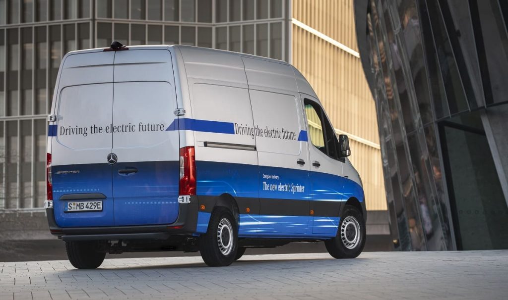 Mercedes e-Sprinter im Test: Ist der Sprinter auch als E-Transporter ...