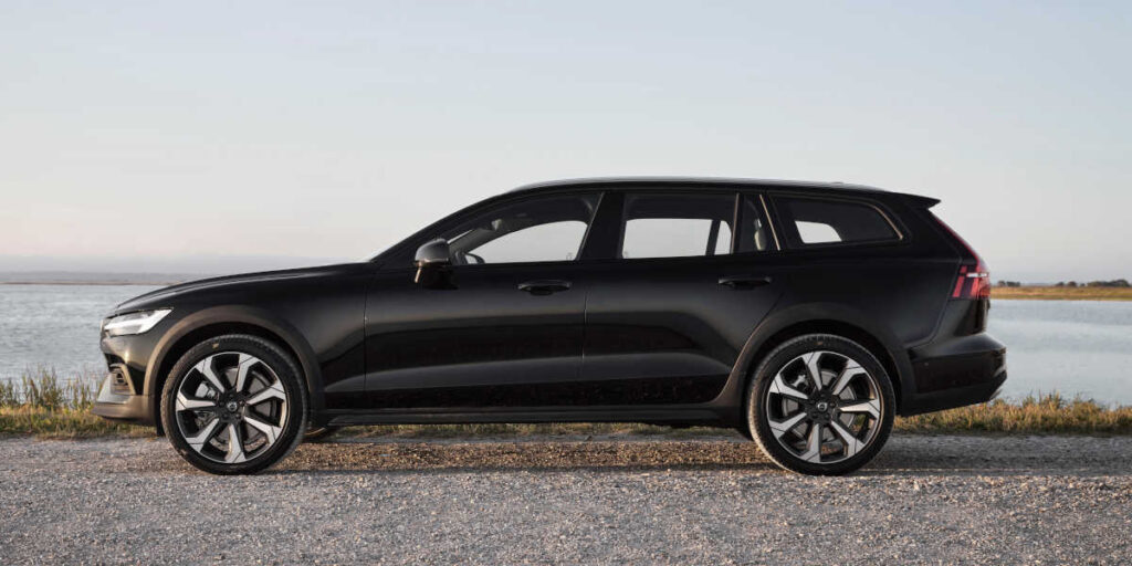 Volvo V60 Cross Country (Test 2023): Mittelklasse-Modell als Offroad ...